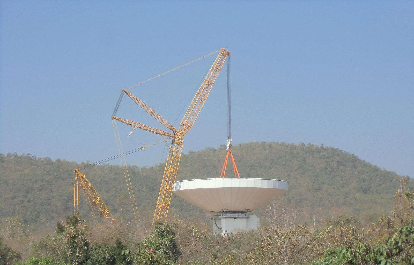 MT Mechatronics Big Lift for Radio Telescope