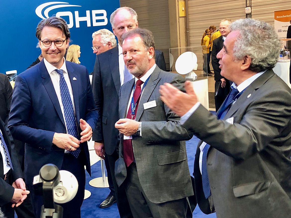 OHB SE präsentiert sich auf der ILA in Berlin